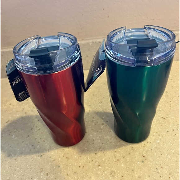 Kitchen | Set Of 2 Primula Thermal Tumblers Red And Green | Poshmark